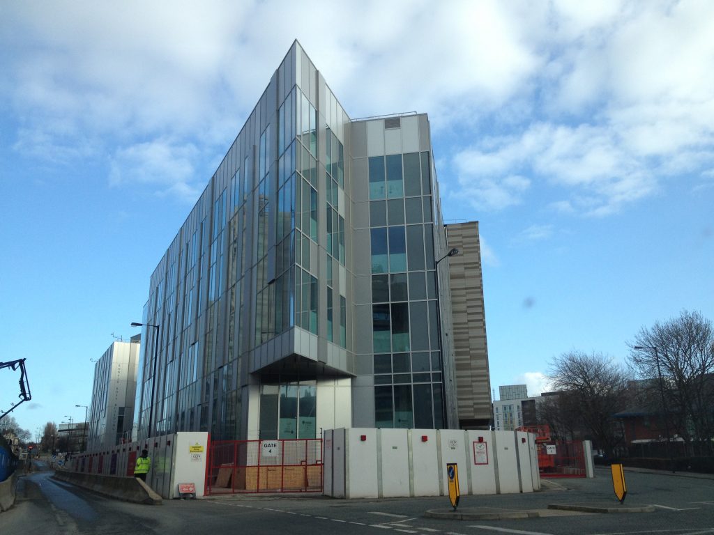 Apex, Ronald Ross Bio-Science Building – Liverpool - FreyssinetUK