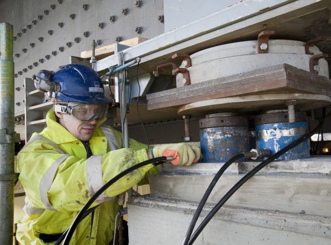 Bridge Jacking Takes Place During Nuneham Viaduct Repairs - FreyssinetUK