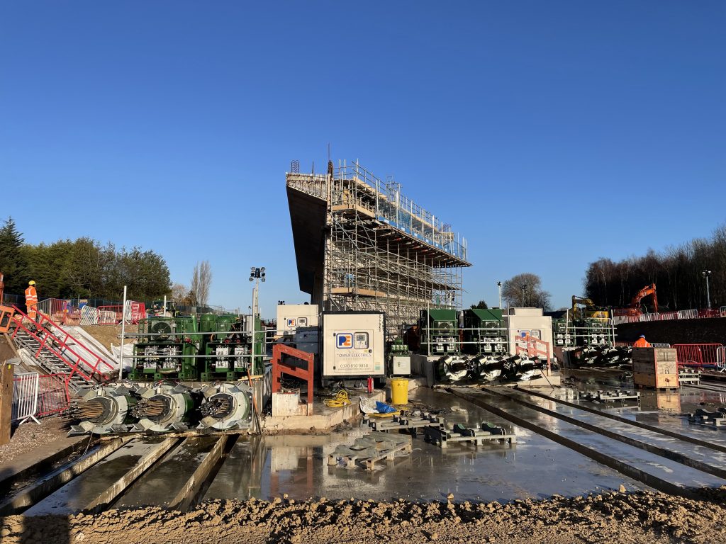 World’s longest box bridge slide completed on HS2 - FreyssinetUK