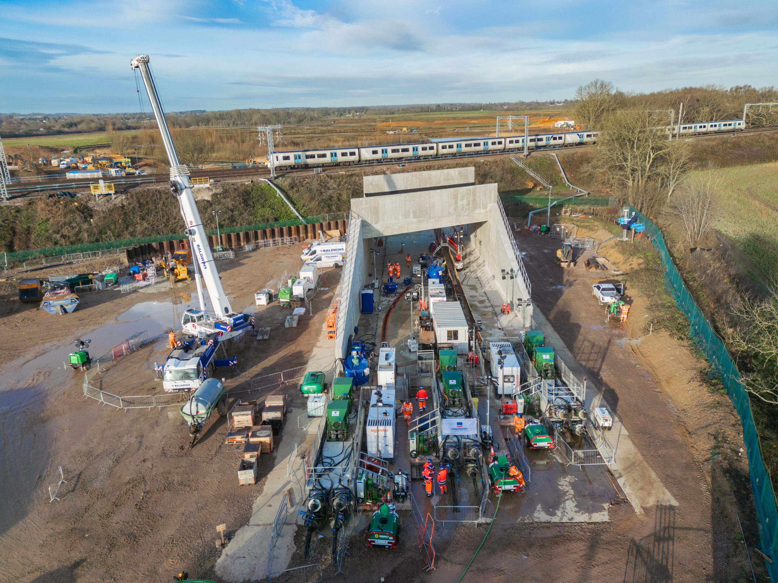 Radlett Strategic Rail Freight Interchange box slide completed ...
